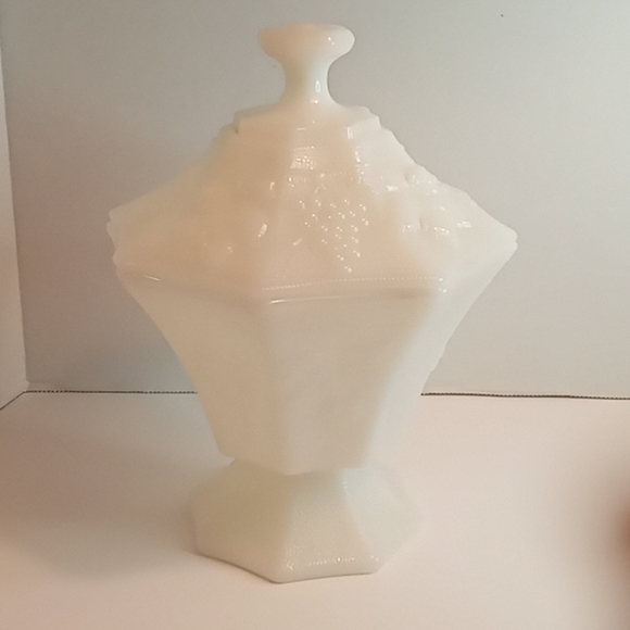 Anchor Hocking | Accents | Vintage Anchor Hocking Milk Glass Octagon ...